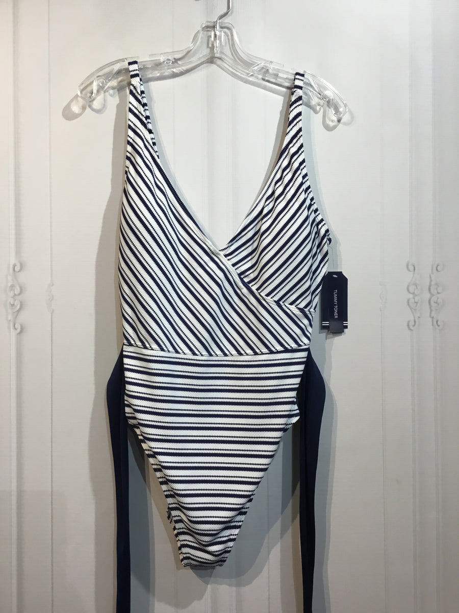 NWT Nautica Size Extra Large White SWIMWEAR/COVER UP – Worth The Wait